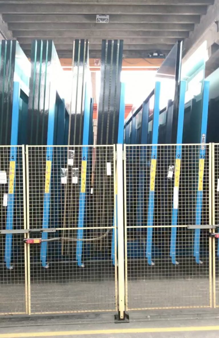 Vismara Vetro tour. Come nascono i box doccia in vetro temprato