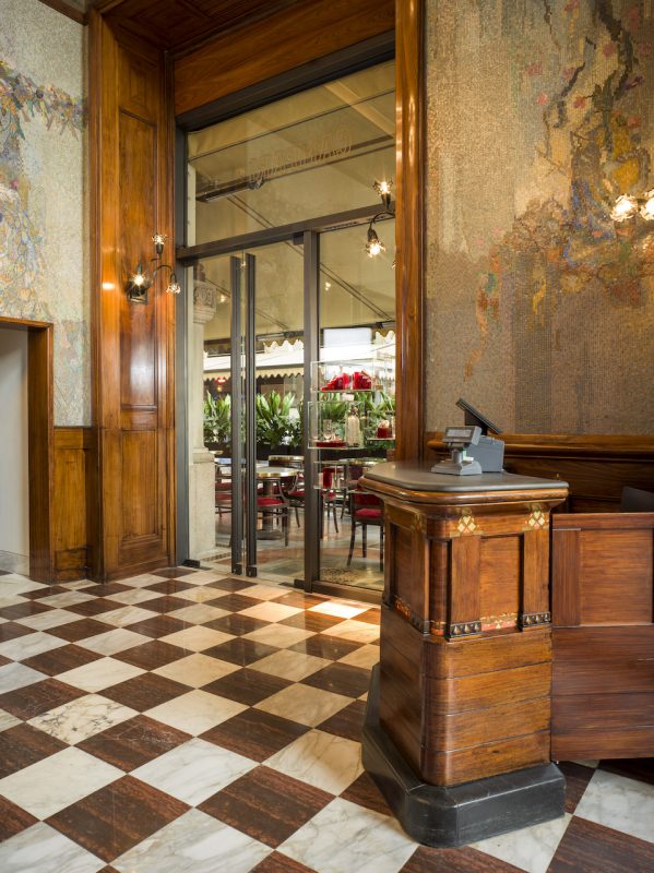 Riapre a Milano lo storico bar Camparino in Galleria | DESIGN STREET