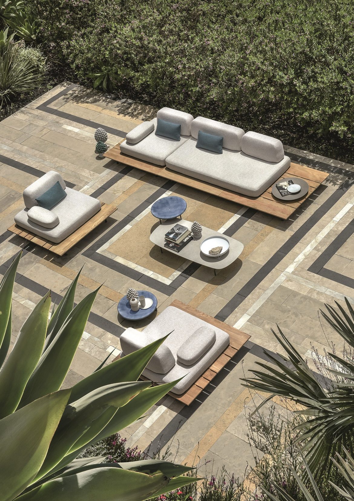 I più bei divani da esterno di design | DESIGN STREET